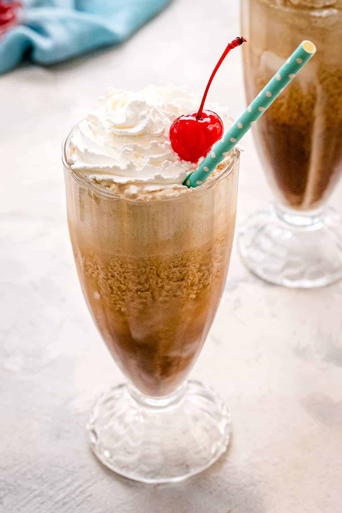 Best Root Beer Float Recipe Julie s Eats Treats